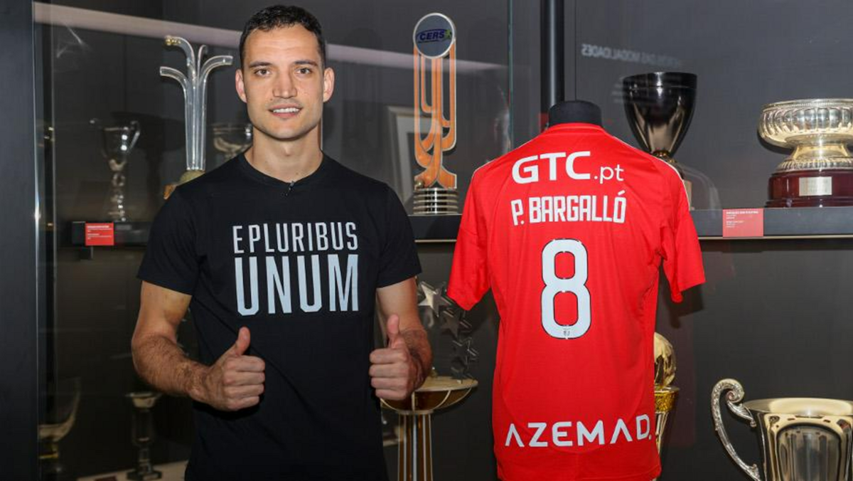 Pau Bargalló com contrato de sonho no Benfica - Hóquei em Patins ...