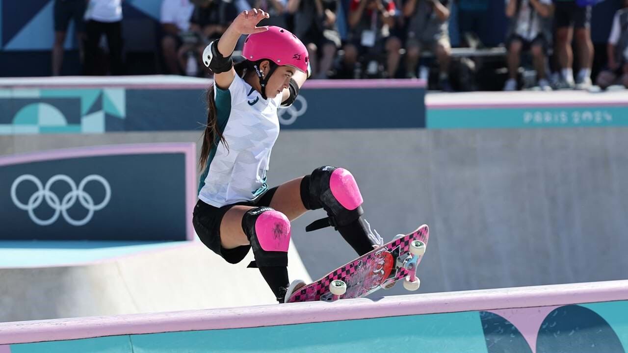 Arisa Trew conquista ouro e é a medalhada mais jovem destes Jogos ...