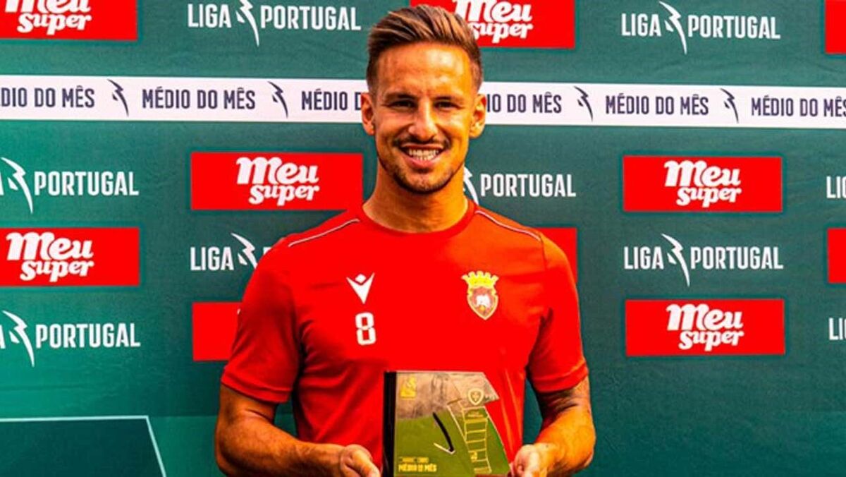 Reko recebeu o prémio de melhor médio de agosto da 2.ª Liga: «Só pode ...