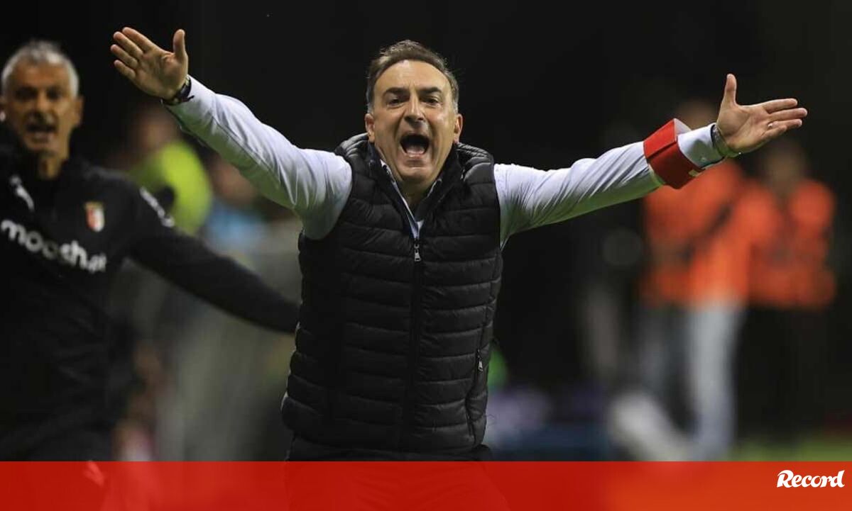 Carlos Carvalhal: «Fomos de peito feito, não tivemos medo. Mas estamos ...