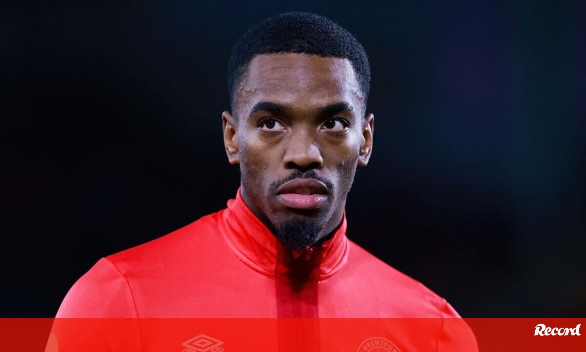 Ivan Toney feliz em Jeddah: «A cidade faz lembrar... Milton Keynes ...