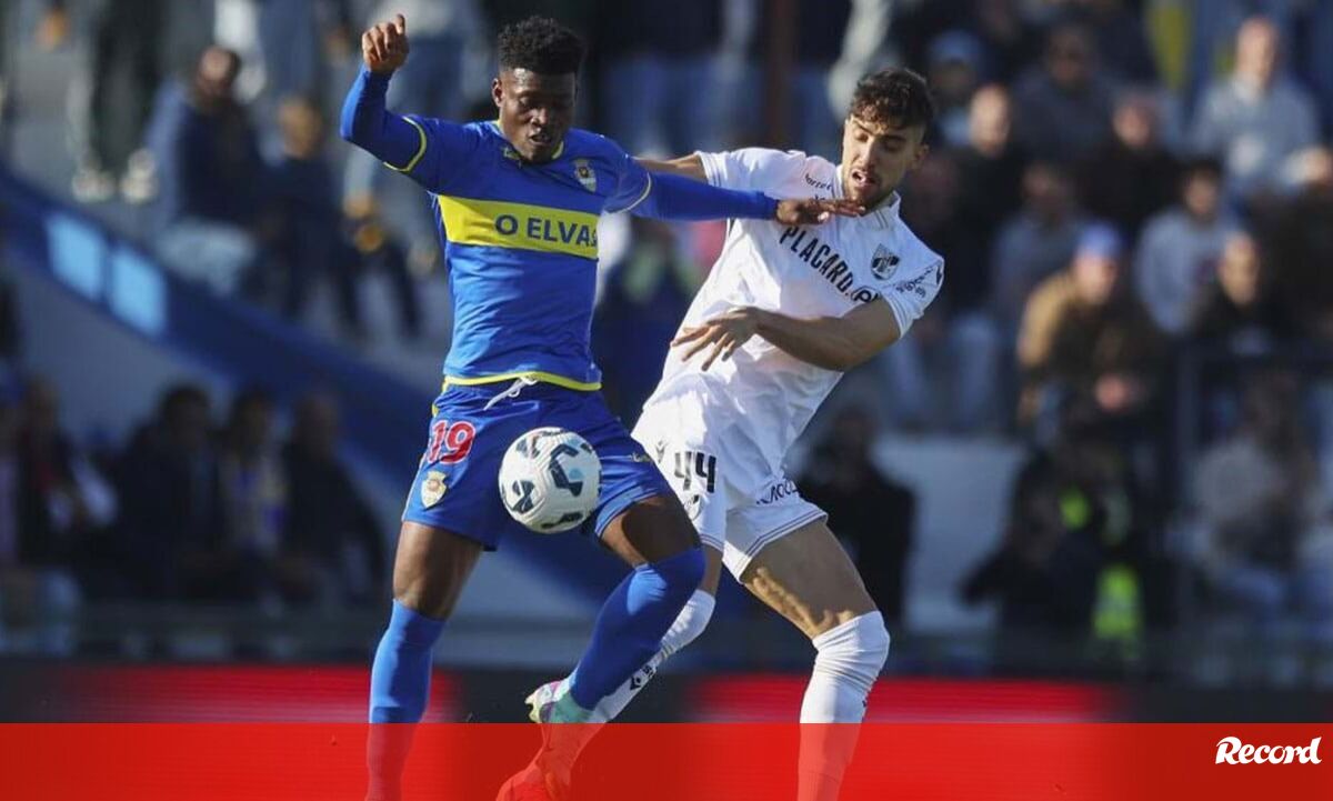 Primeiro treinador revela o outro lado do herói do Elvas: «Se lhe ...