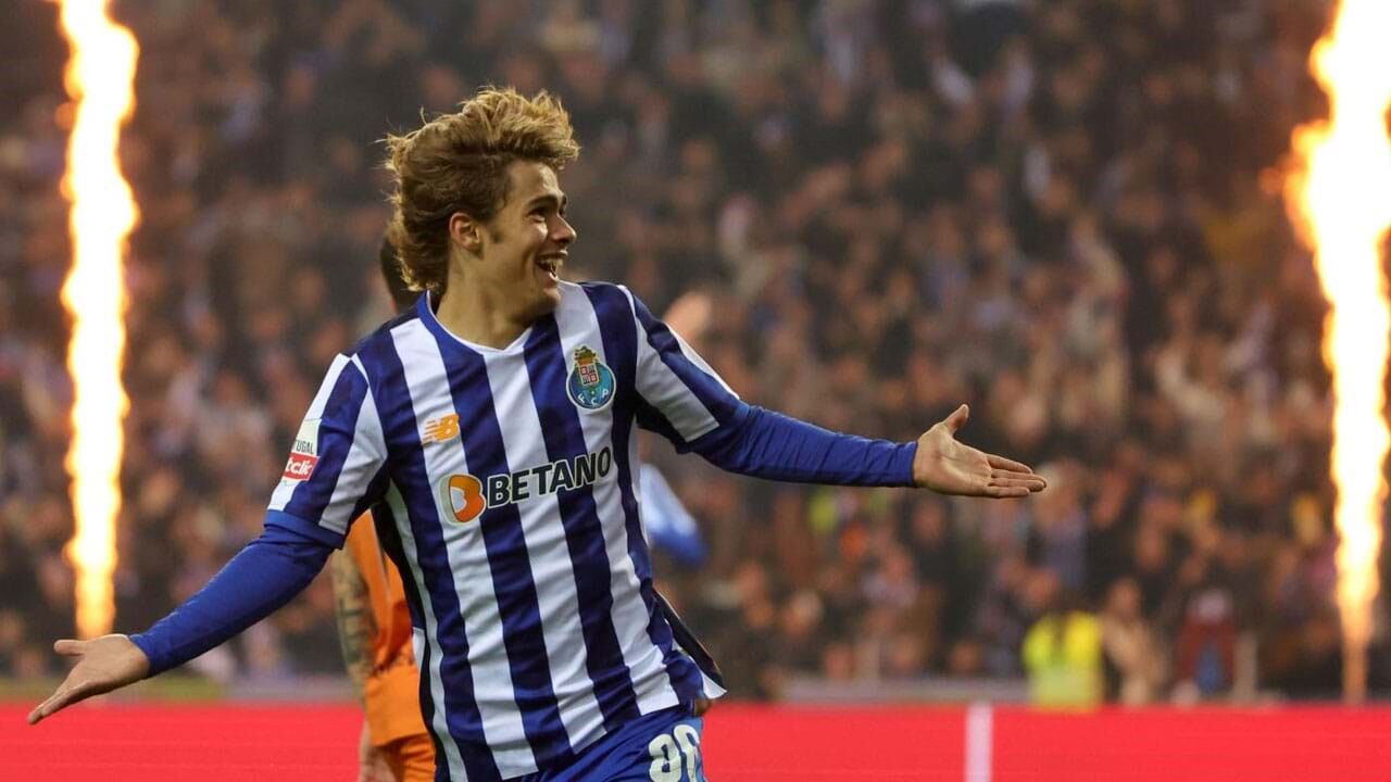 Rodrigo Mora eleito o Melhor Jovem da Liga em dezembro pelo Sindicato dos Jogadores - FC Porto ...