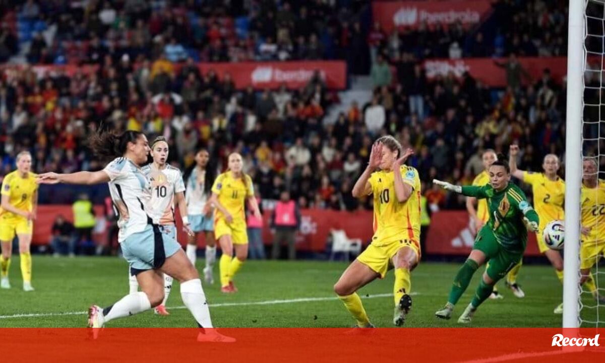 Benfiquista Cristina Martín-Prieto garante vitória de Espanha ao cair ...