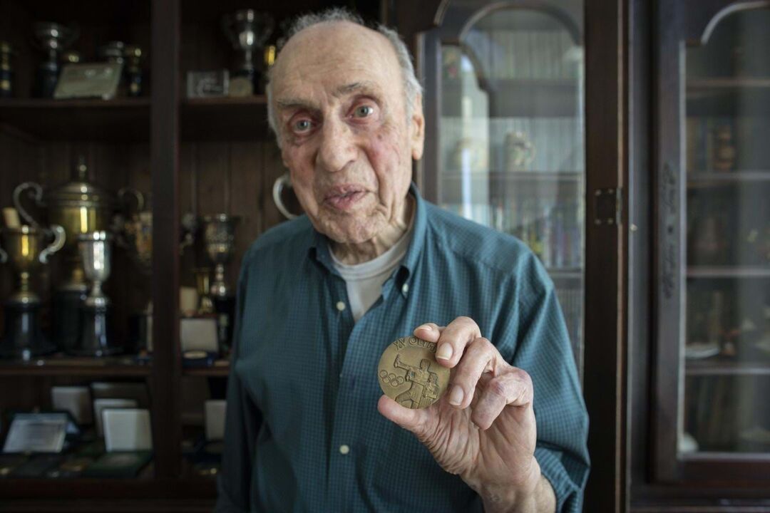 Morreu antigo nadador olímpico Fernando Madeira - Jogos Olímpicos ...