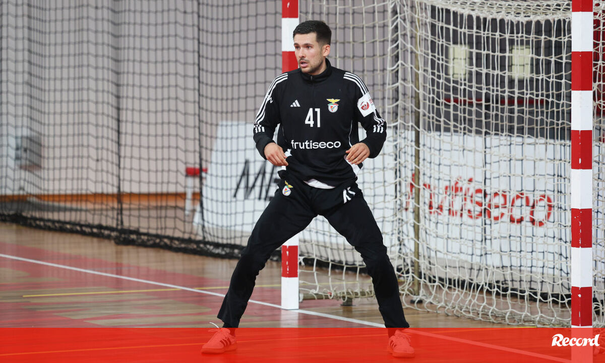 Gustavo Capdeville do Benfica em dúvida para o clássico com FC Porto ...