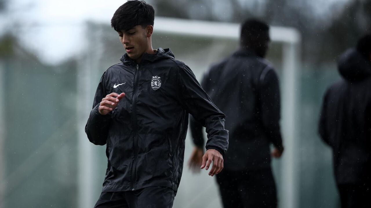Treino do Sporting sem Morita mas com dois reforços para o meio-campo e ...
