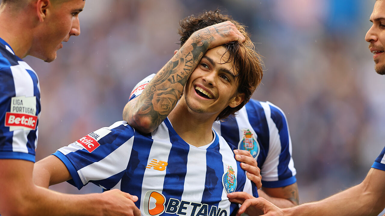 Rodrigo Mora: «Não acho que esteja a conduzir a equipa...» - FC Porto - Jornal Record