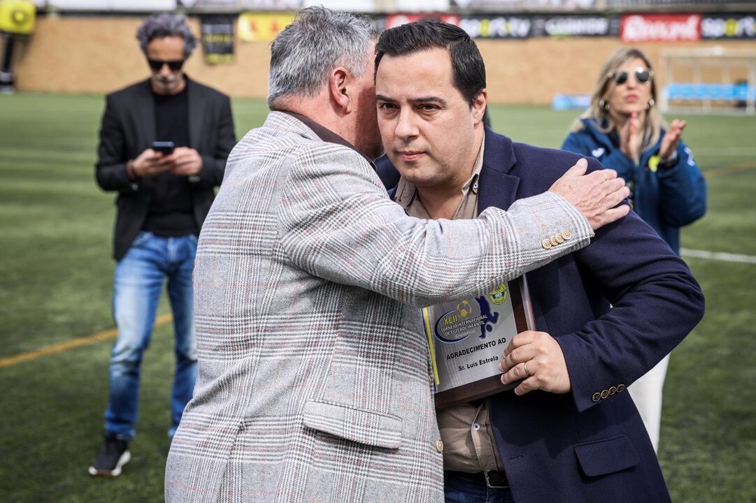 Levante vence Sporting e conquista 42.º Torneio da Pontinha - Fotogalerias - Jornal Record