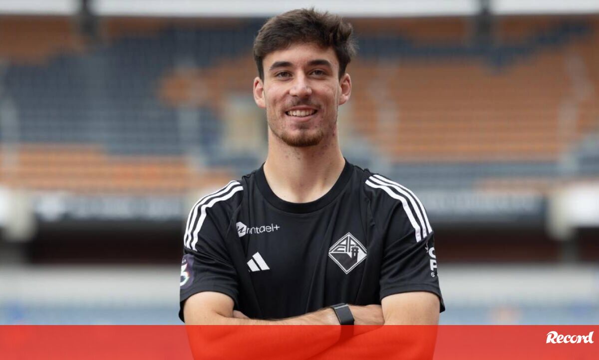 Ni Rodrigues no Estrela por acordo com V. Guimarães - E. Amadora ...