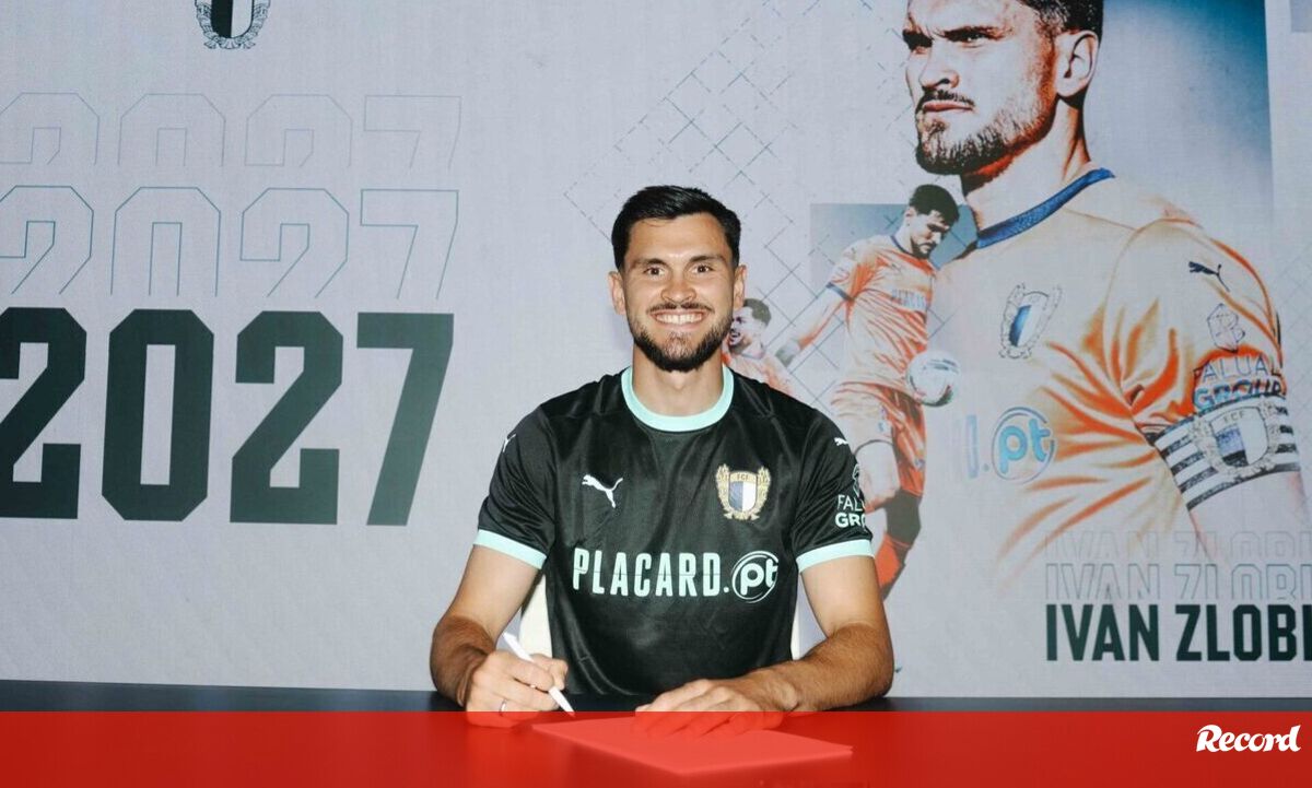 Oficial: Ivan Zlobin renova com o Famalicão até 2027 - Famalicão ...