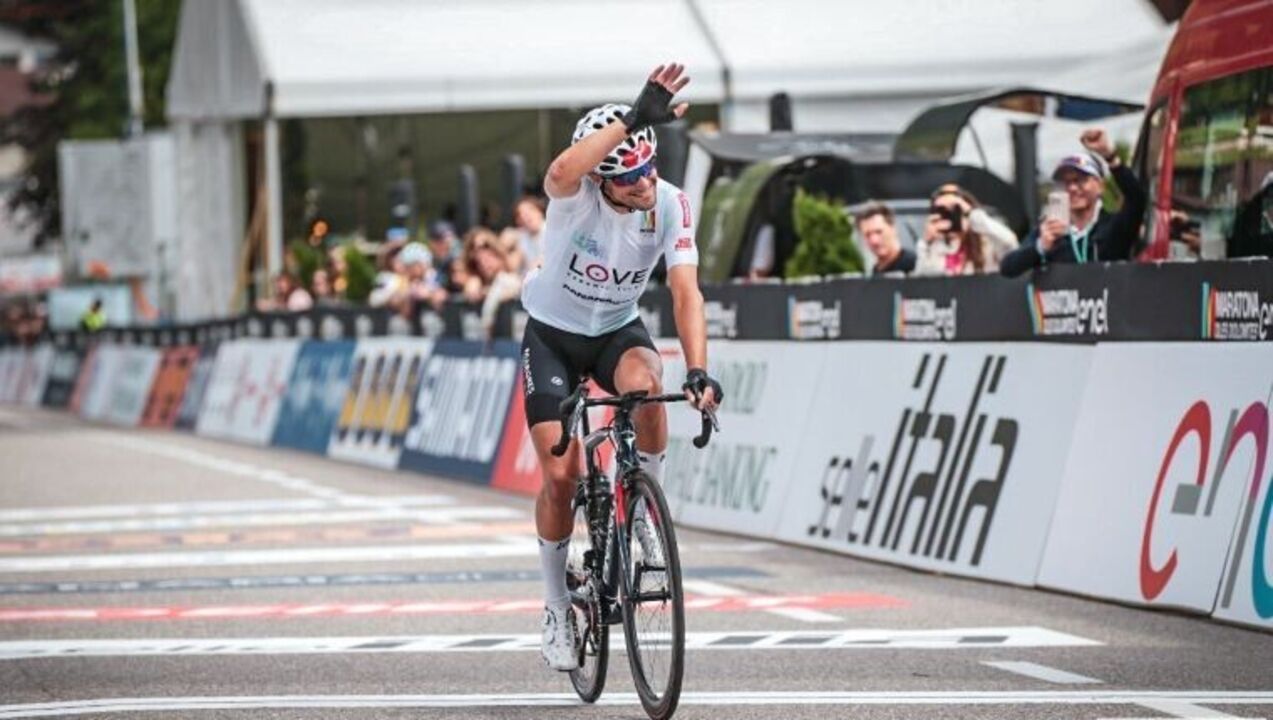 David Vivas conquista o 2.º lugar na Maratona dles Dolomites ...