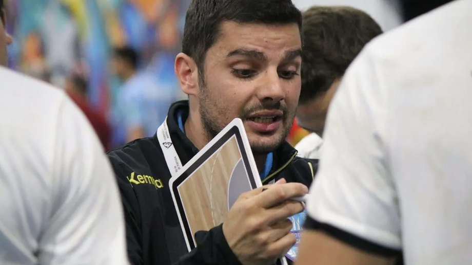 Rui Silva vai treinar o AEK de Atenas de Gilberto Duarte e Wilson ...