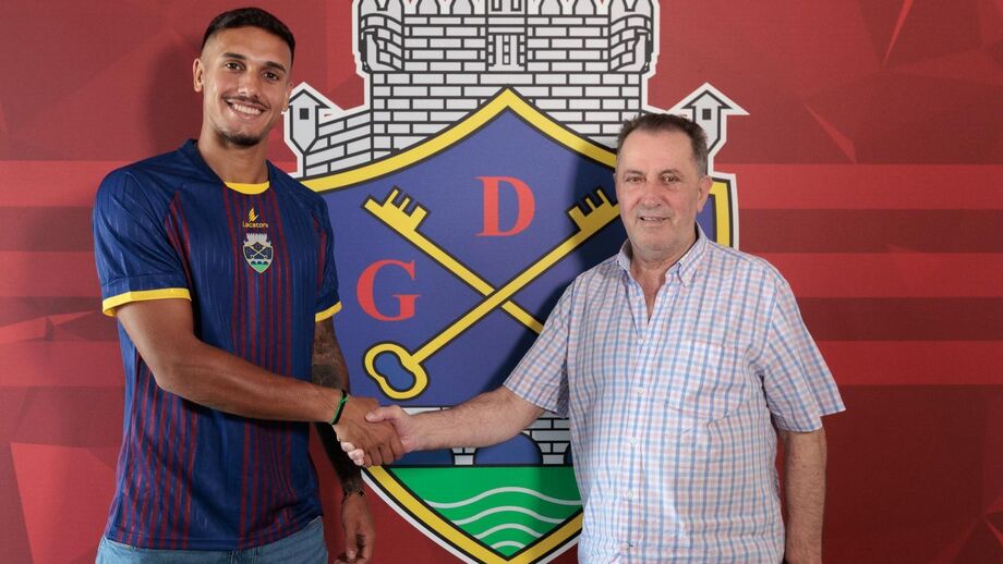 Thiago Pereira reforça a baliza do Chaves - Chaves - Jornal Record