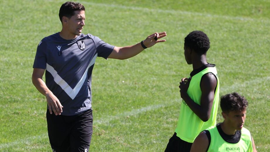 Luís Pinto: «Estou extremamente satisfeito com o grupo» - V. Guimarães ...
