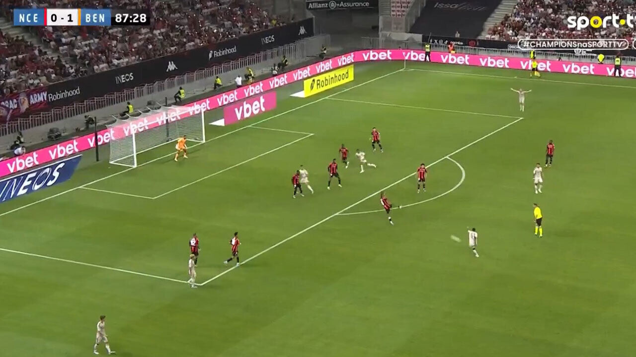 Encheu-se de fé e marcou um golaço: o momento em que Florentino ...