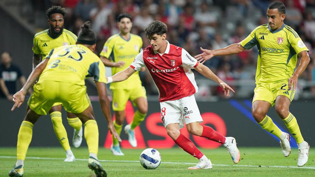 Pau Víctor e a saída do Barcelona: «Hansi Flick disse-me que estaria atento ao Sp. Braga» - Sp ...