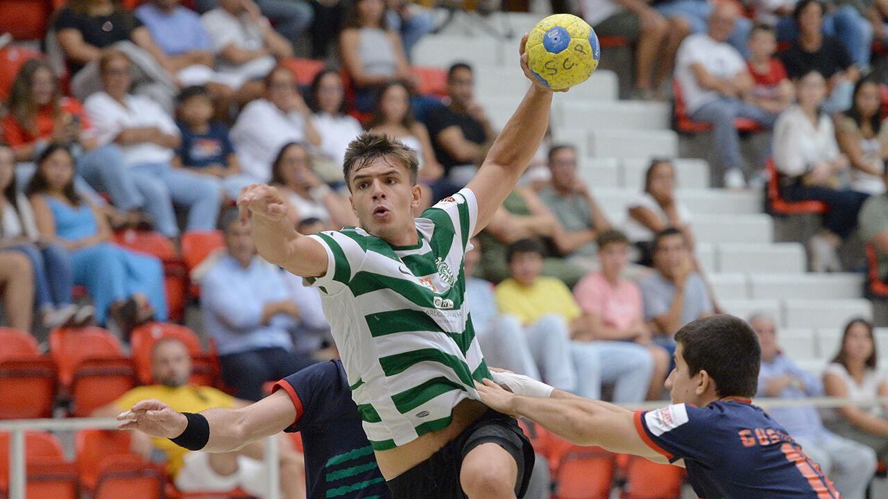 Sporting entra a vencer no campeonato de andebol - Andebol - Jornal Record