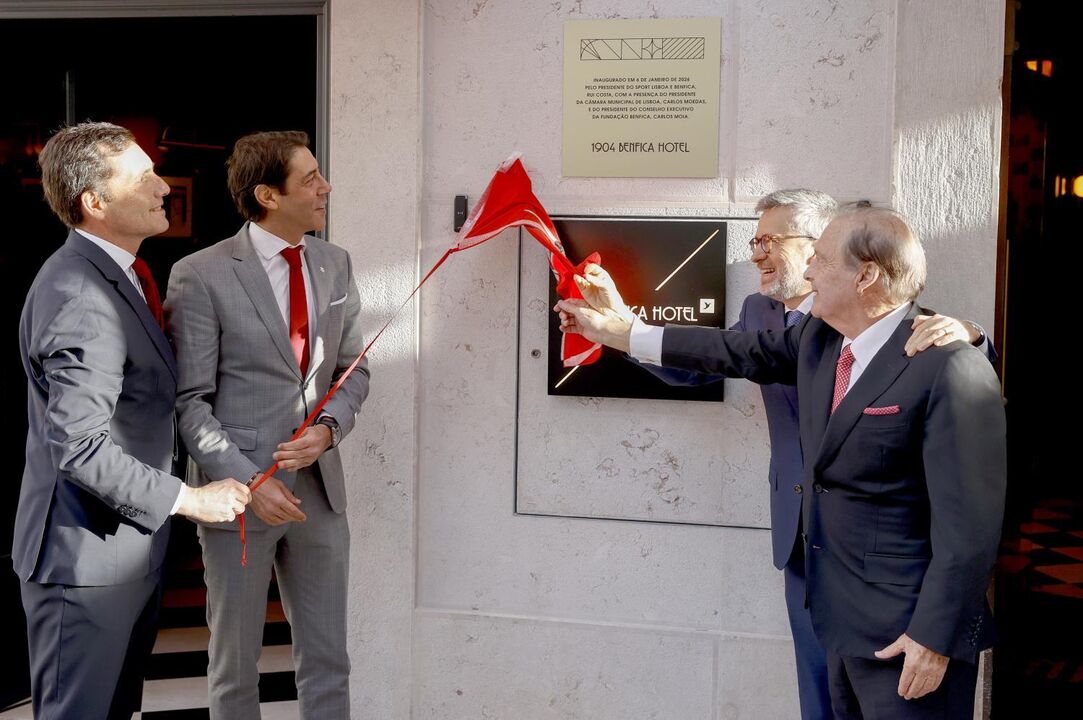 Mais sobre o hotel do Benfica: o custo por noite, a Taça Eusébio e o ...