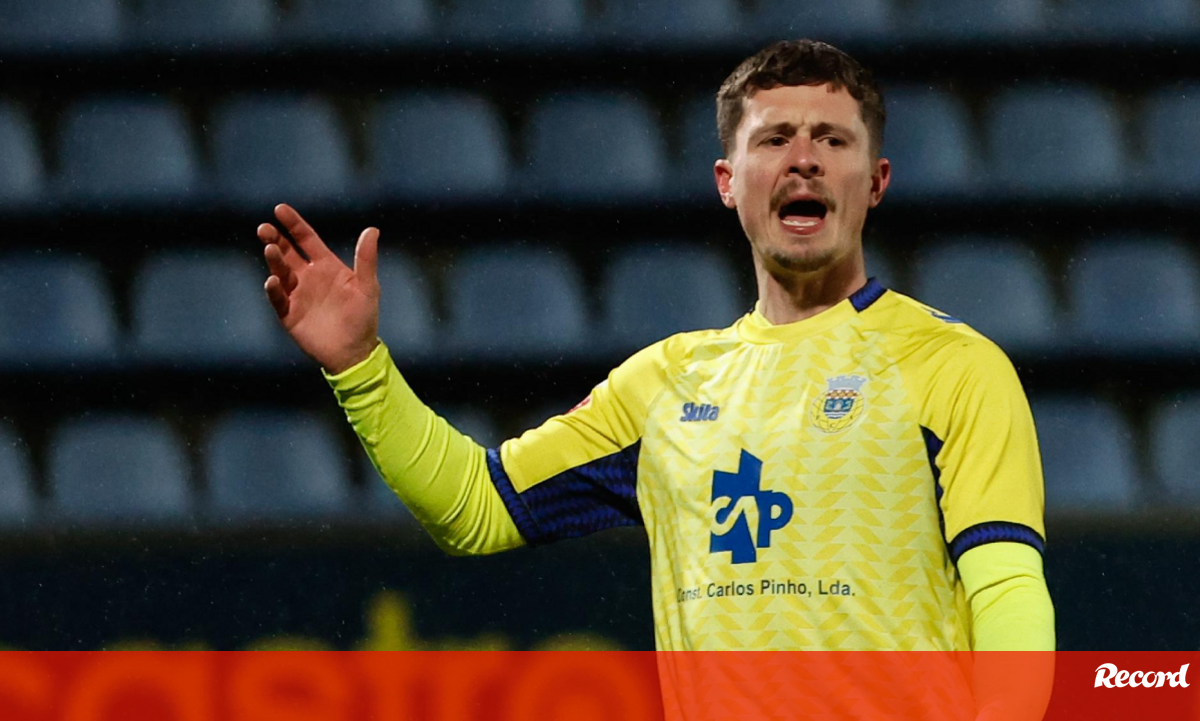 Bas Kuipers perto de se mudar para o Sparta Roterdão - Arouca - Jornal ...