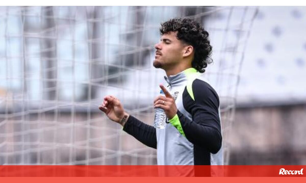 Hora de sarar as feridas: Maxi Araújo já se juntou à seleção do Uruguai ...