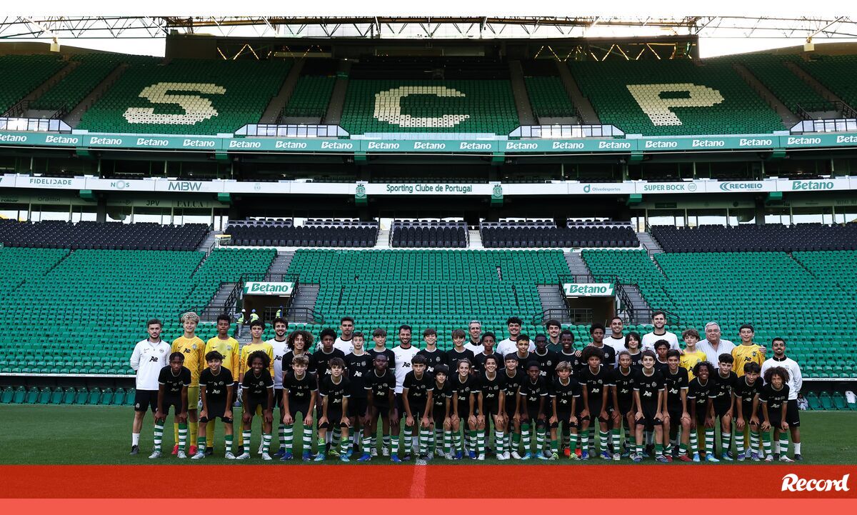 Pequenos leões terminaram a época a treinar no Estádio José Alvalade ...