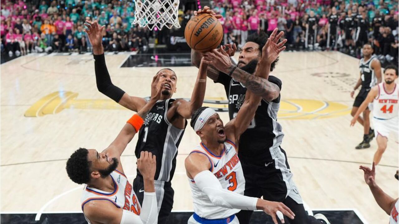 Brunson conduz Knicks à vitória no arranque da final da NBA - NBA ...