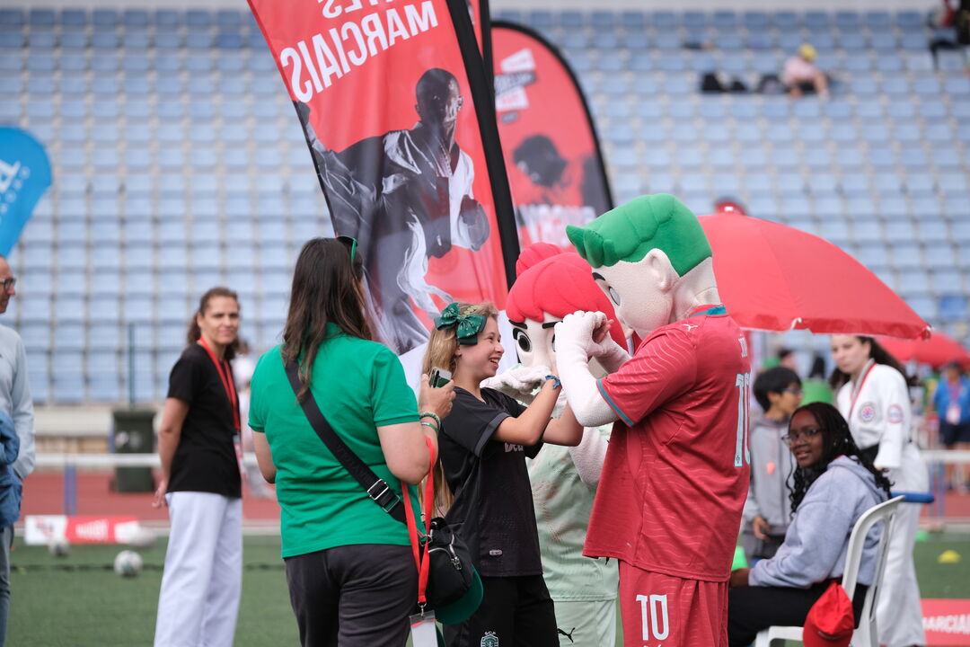 Do slide ao boxe, do curling ao batismo de mergulho: Record Challenge ...