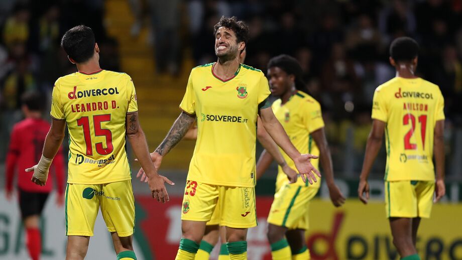 Tiago Ferreira agrada a Ricardo Costa - Tondela - Jornal Record